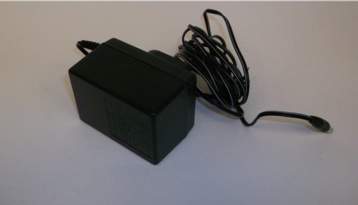 Greenhills Scalextric Transformer Power Pack Black Plug in 16v USED ...